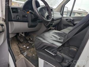 White Mercedes-Benz Sprinter 2008 in Cesis, with an engine capacity of 2.10 L and mileage of 479 thousand km for 5000 €, photo 11 on AUTOMOTO.COM.LV