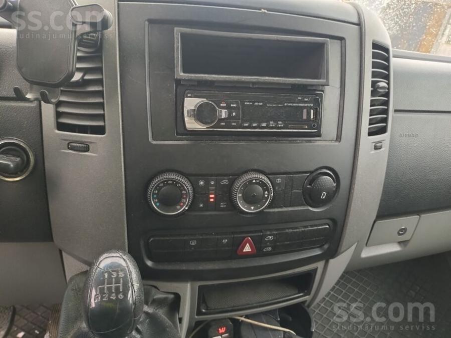 Balts Mercedes-Benz Sprinter 2008 Cēsis, ar dzinēja tilpumu 2.10 L un nobraukumu 479 tūkst. km par 5250 €, foto 3 vietnē AUTOMOTO.COM.LV