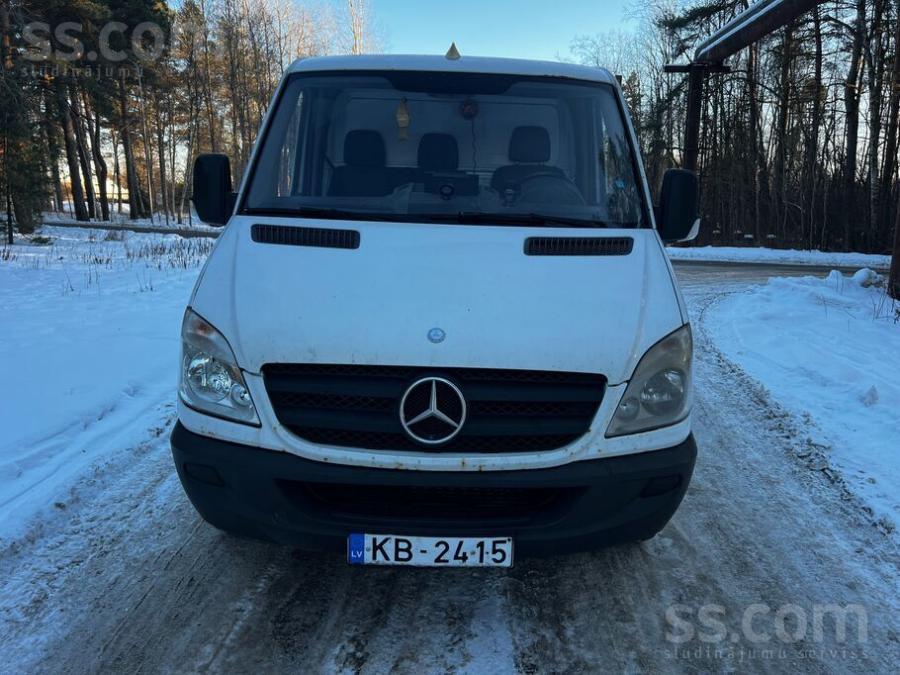 White Mercedes-Benz Sprinter 2008 in Riga, with an engine capacity of 2.20 L and mileage of 373 thousand km for 9000 €, photo 1 on AUTOMOTO.COM.LV