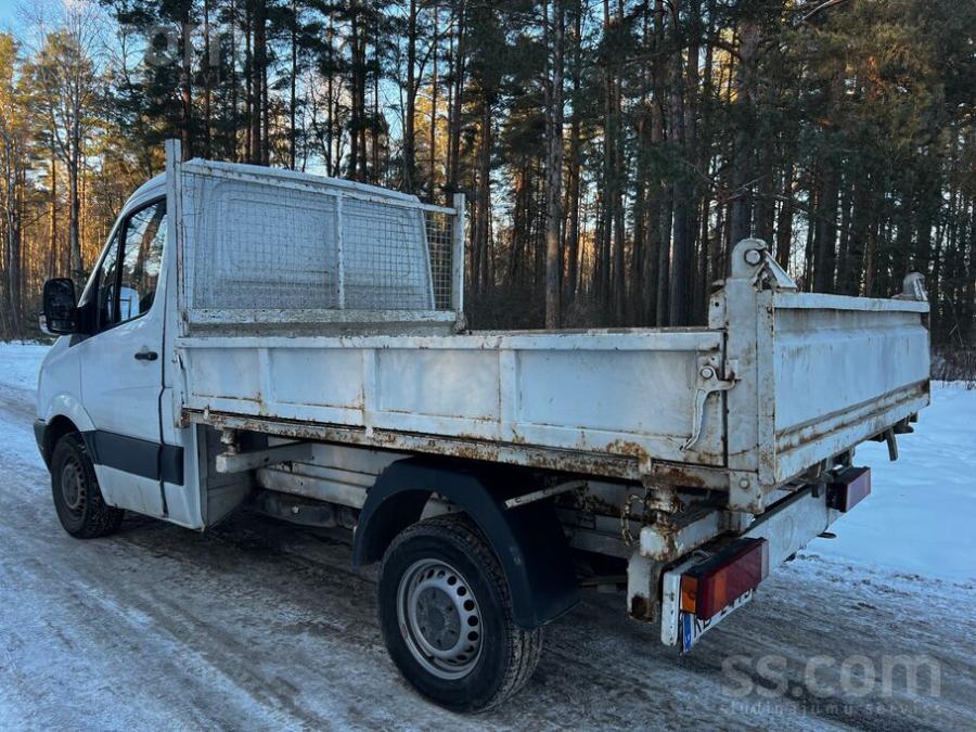 White Mercedes-Benz Sprinter 2008 in Riga, with an engine capacity of 2.20 L and mileage of 373 thousand km for 9000 €, photo 4 on AUTOMOTO.COM.LV
