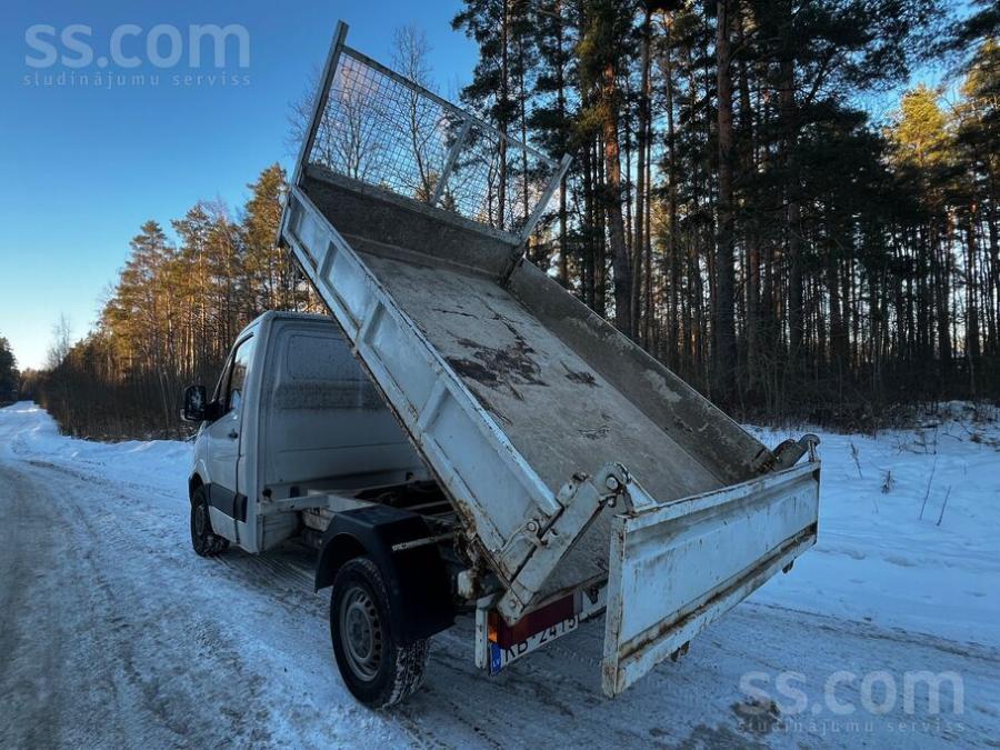 White Mercedes-Benz Sprinter 2008 in Riga, with an engine capacity of 2.20 L and mileage of 373 thousand km for 9000 €, photo 5 on AUTOMOTO.COM.LV