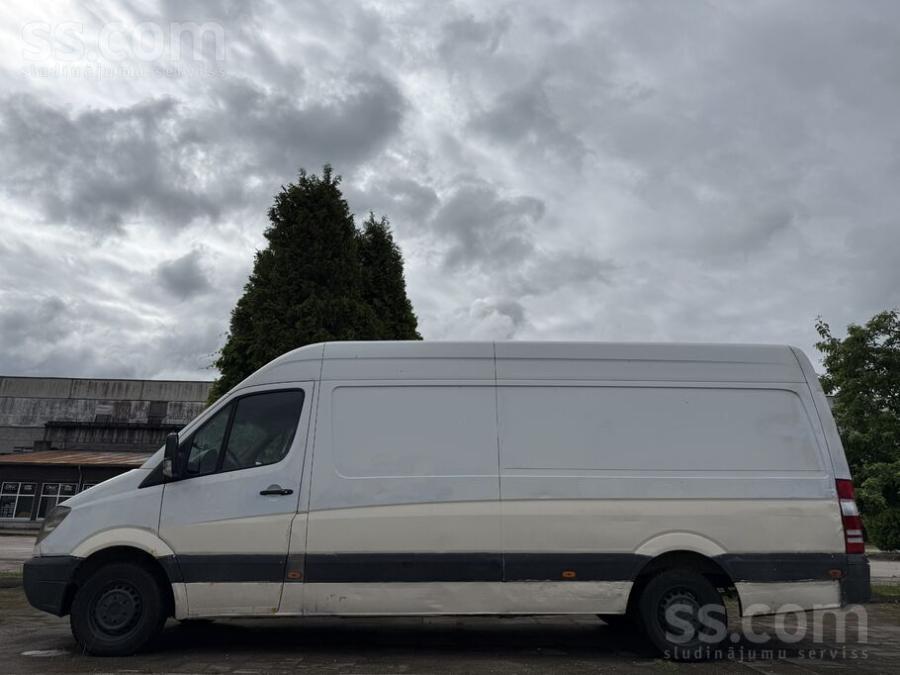 White Mercedes-Benz Sprinter 2008 in Riga, with an engine capacity of 2.20 L and mileage of 485 thousand km for 2450 €, photo 1 on AUTOMOTO.COM.LV