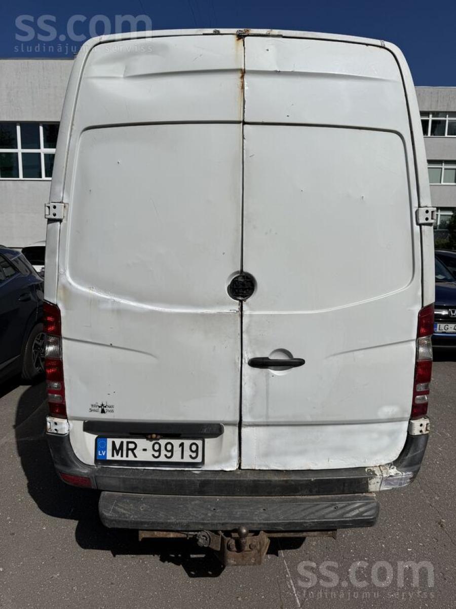 Balts Mercedes-Benz Sprinter 2008 Rīga, ar dzinēja tilpumu 2.20 L un nobraukumu 666 tūkst. km par 4700 €, foto 3 vietnē AUTOMOTO.COM.LV