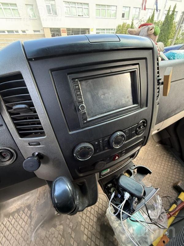 Balts Mercedes-Benz Sprinter 2008 Rīga, ar dzinēja tilpumu 2.20 L un nobraukumu 666 tūkst. km par 4700 €, foto 6 vietnē AUTOMOTO.COM.LV