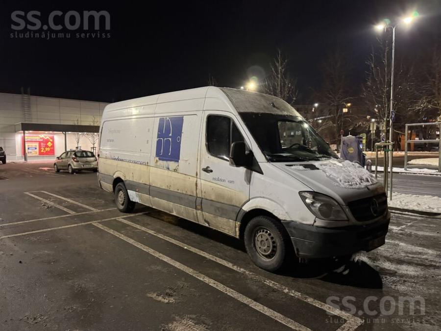 White Mercedes-Benz Sprinter 2009 in Jelgava, with an engine capacity of 2.20 L and mileage of 570 thousand km for 3800 €, photo 2 on AUTOMOTO.COM.LV