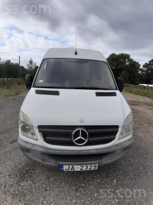 Balts Mercedes-Benz Sprinter 2010 Rīga, ar dzinēja tilpumu 2.20 L un nobraukumu 330 tūkst. km par 6000 €, foto  vietnē AUTOMOTO.COM.LV