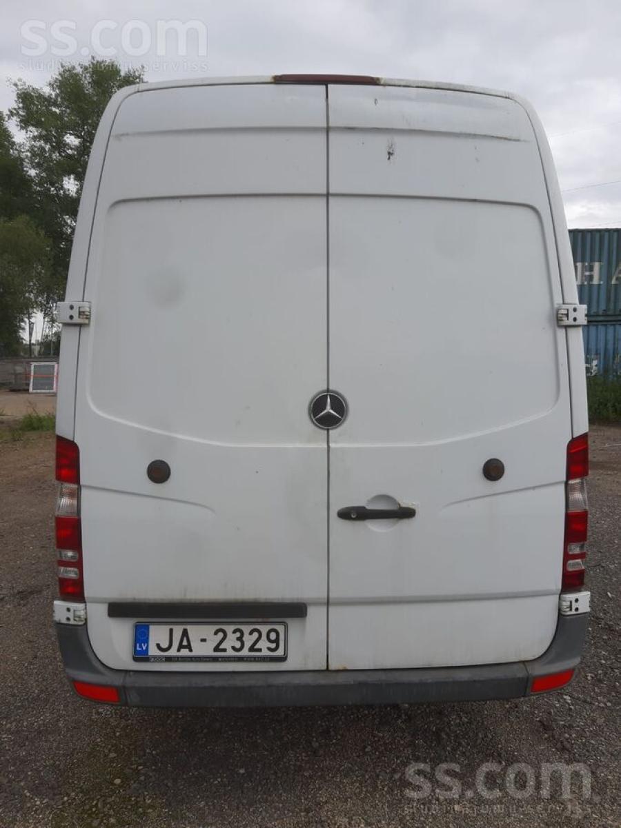Balts Mercedes-Benz Sprinter 2010 Rīga, ar dzinēja tilpumu 2.20 L un nobraukumu 330 tūkst. km par 6000 €, foto 6 vietnē AUTOMOTO.COM.LV