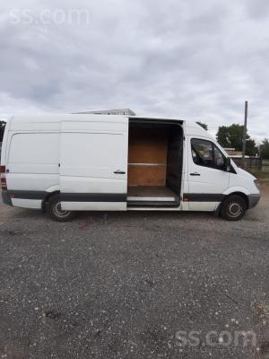Balts Mercedes-Benz Sprinter 2010 Rīga, ar dzinēja tilpumu 2.20 L un nobraukumu 330 tūkst. km par 6000 €, foto 7 vietnē AUTOMOTO.COM.LV