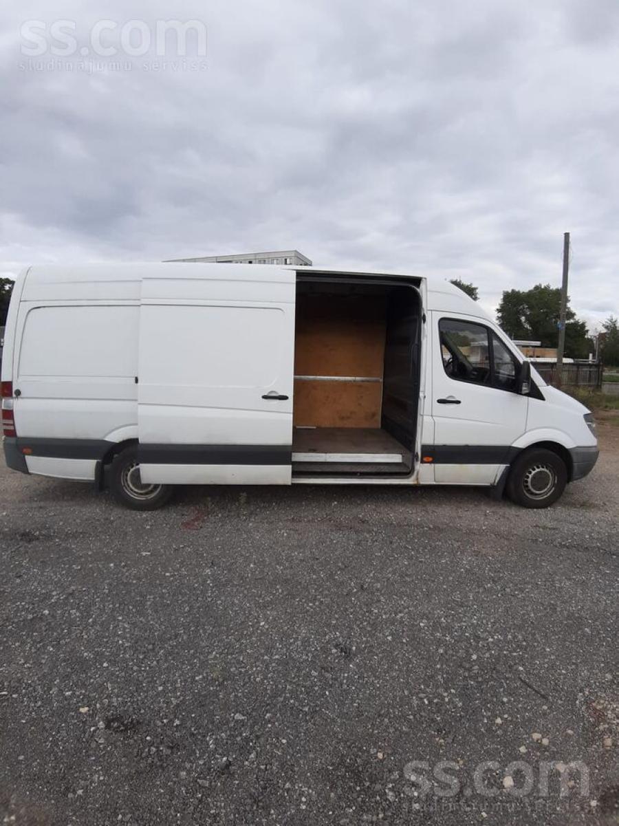 Balts Mercedes-Benz Sprinter 2010 Rīga, ar dzinēja tilpumu 2.20 L un nobraukumu 330 tūkst. km par 6000 €, foto 7 vietnē AUTOMOTO.COM.LV