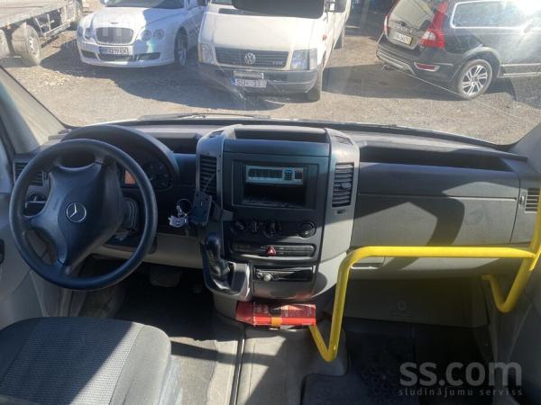 Balts Mercedes-Benz Sprinter 2010 Rīga, ar dzinēja tilpumu 2.20 L un nobraukumu 330 tūkst. km par 7900 €, foto 5 vietnē AUTOMOTO.COM.LV
