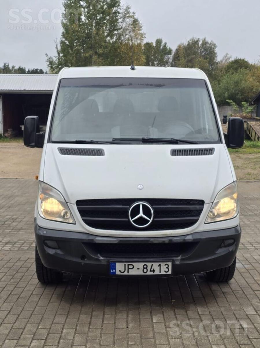White Mercedes-Benz Sprinter 2010 in Riga, with an engine capacity of 3.00 L and mileage of 333 thousand km for 6851 €, photo 1 on AUTOMOTO.COM.LV
