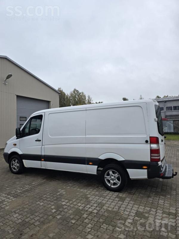 White Mercedes-Benz Sprinter 2010 in Riga, with an engine capacity of 3.00 L and mileage of 333 thousand km for 6851 €, photo 7 on AUTOMOTO.COM.LV