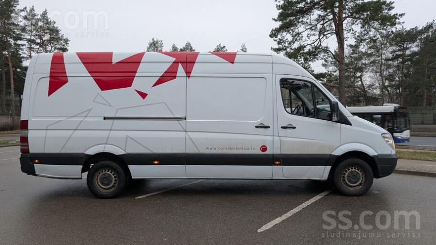Balts Mercedes-Benz Sprinter 2011 Rīga, ar dzinēja tilpumu 3.00 L un nobraukumu 547 tūkst. km par 5250 €, foto 2 vietnē AUTOMOTO.COM.LV
