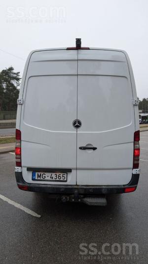Balts Mercedes-Benz Sprinter 2011 Rīga, ar dzinēja tilpumu 3.00 L un nobraukumu 547 tūkst. km par 5250 €, foto 4 vietnē AUTOMOTO.COM.LV