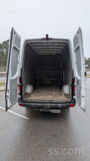 Balts Mercedes-Benz Sprinter 2011 Rīga, ar dzinēja tilpumu 3.00 L un nobraukumu 547 tūkst. km par 5250 €, foto 5 vietnē AUTOMOTO.COM.LV