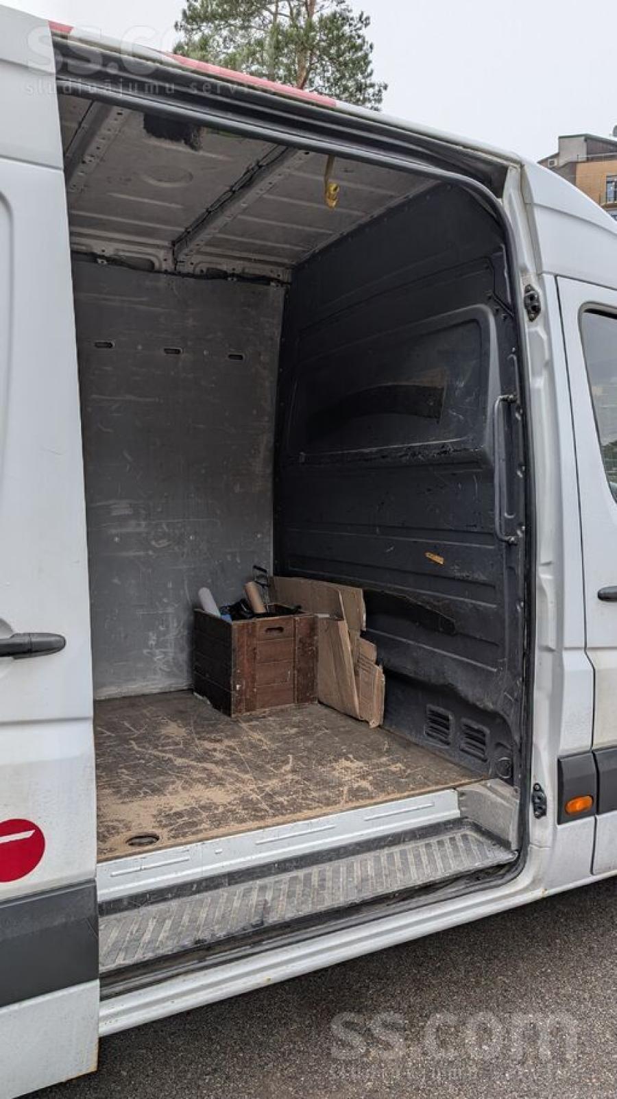 Balts Mercedes-Benz Sprinter 2011 Rīga, ar dzinēja tilpumu 3.00 L un nobraukumu 547 tūkst. km par 5250 €, foto 7 vietnē AUTOMOTO.COM.LV