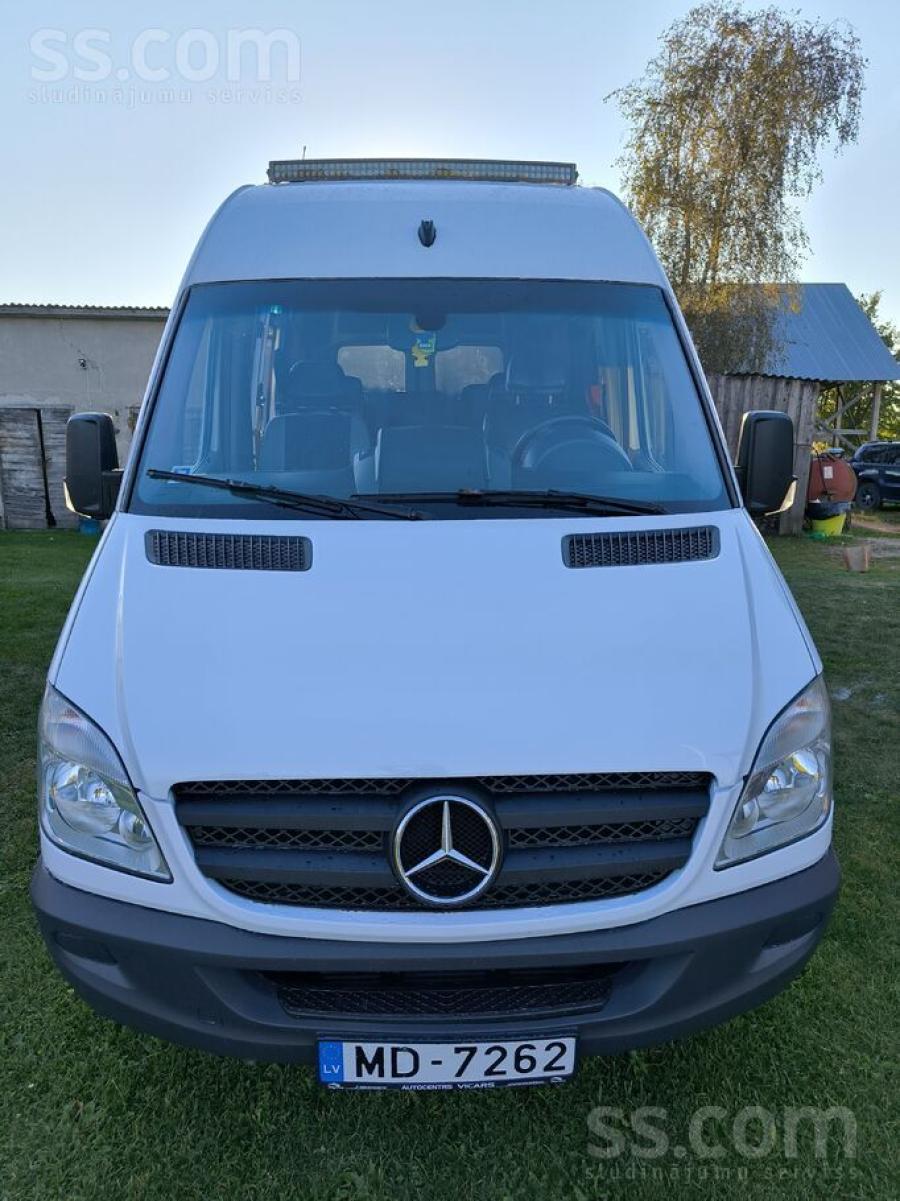 White Mercedes-Benz Sprinter 2011 in Preili, with an engine capacity of 2.20 L and mileage of 567 thousand km for 7500 €, photo 4 on AUTOMOTO.COM.LV