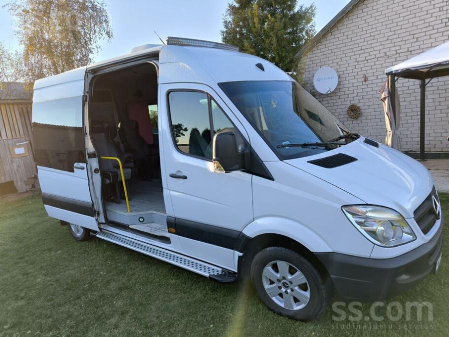 White Mercedes-Benz Sprinter 2011 in Preili, with an engine capacity of 2.20 L and mileage of 567 thousand km for 7500 €, photo 5 on AUTOMOTO.COM.LV