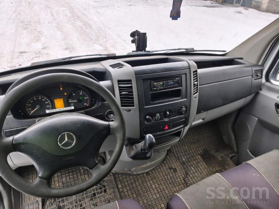 Balts Mercedes-Benz Sprinter 2011 Liepāja, ar dzinēja tilpumu 2.20 L un nobraukumu 705 tūkst. km par 3100 €, foto 7 vietnē AUTOMOTO.COM.LV