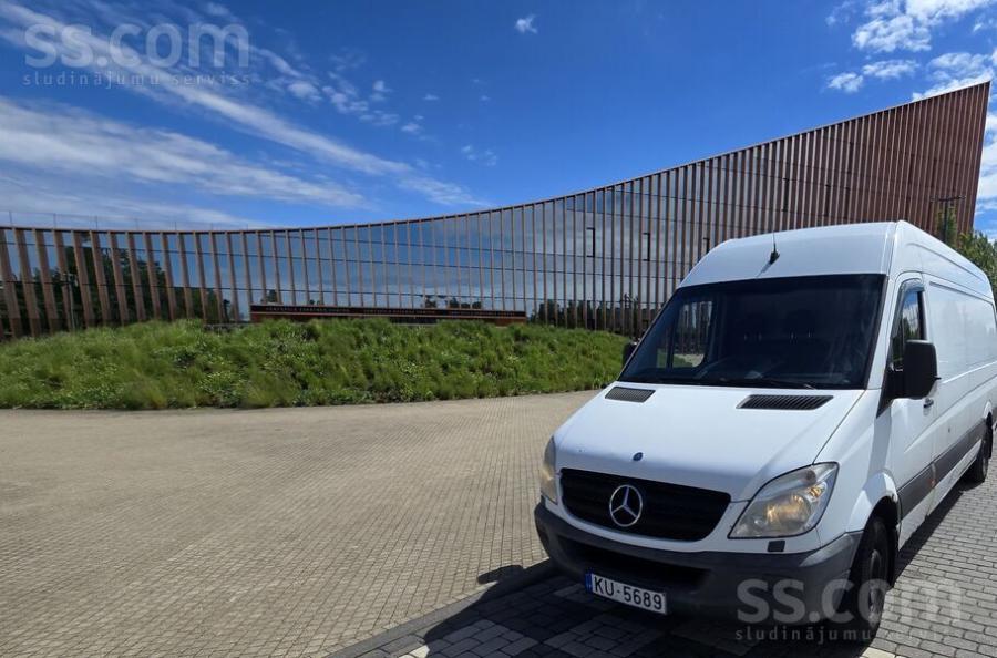 Balts Mercedes-Benz Sprinter 2011 Ventspils, ar dzinēja tilpumu 2.20 L un nobraukumu 393 tūkst. km par 7500 €, foto 1 vietnē AUTOMOTO.COM.LV