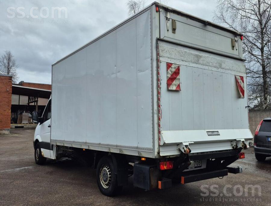Balts Mercedes-Benz Sprinter 2011 Rīga, ar dzinēja tilpumu 2.10 L un nobraukumu 282 tūkst. km par 8000 €, foto 4 vietnē AUTOMOTO.COM.LV