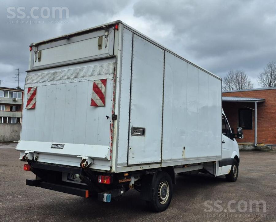 Balts Mercedes-Benz Sprinter 2011 Rīga, ar dzinēja tilpumu 2.10 L un nobraukumu 282 tūkst. km par 8000 €, foto 5 vietnē AUTOMOTO.COM.LV