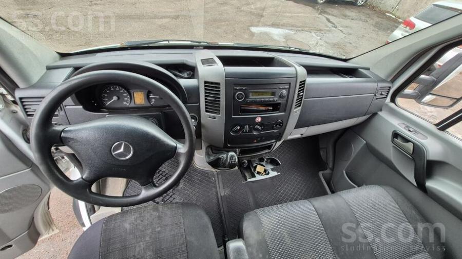 Balts Mercedes-Benz Sprinter 2011 Rīga, ar dzinēja tilpumu 2.10 L un nobraukumu 282 tūkst. km par 8000 €, foto 6 vietnē AUTOMOTO.COM.LV