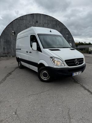 White Mercedes-Benz Sprinter 2011 in Tallinn, with an engine capacity of 2.20 L and mileage of 308 thousand km for 5390 €, photo  on AUTOMOTO.COM.LV