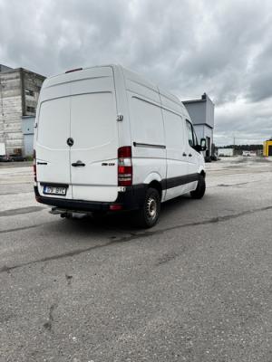White Mercedes-Benz Sprinter 2011 in Tallinn, with an engine capacity of 2.20 L and mileage of 308 thousand km for 5390 €, photo 3 on AUTOMOTO.COM.LV