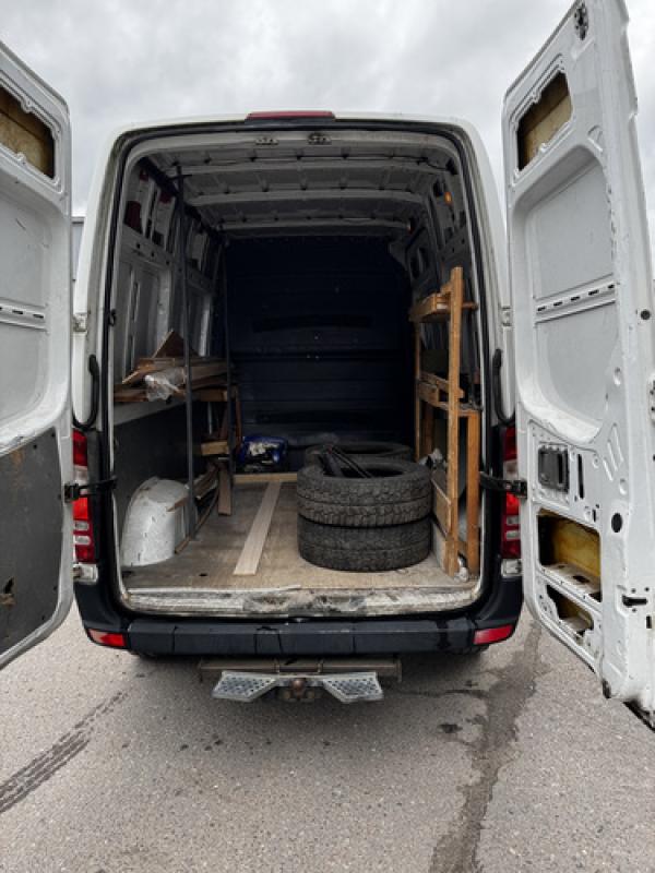 White Mercedes-Benz Sprinter 2011 in Tallinn, with an engine capacity of 2.20 L and mileage of 308 thousand km for 5390 €, photo 5 on AUTOMOTO.COM.LV