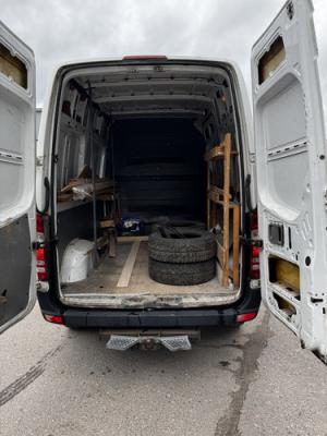 White Mercedes-Benz Sprinter 2011 in Tallinn, with an engine capacity of 2.20 L and mileage of 308 thousand km for 5390 €, photo 6 on AUTOMOTO.COM.LV