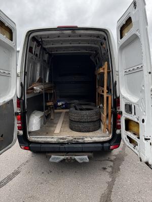 White Mercedes-Benz Sprinter 2011 in Tallinn, with an engine capacity of 2.20 L and mileage of 308 thousand km for 5390 €, photo 12 on AUTOMOTO.COM.LV