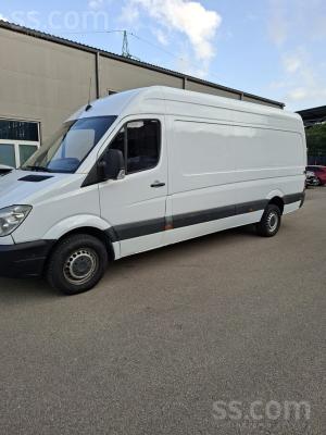 White Mercedes-Benz Sprinter 2011 in Riga, with an engine capacity of 2.20 L and mileage of 690 thousand km for 3800 €, photo 3 on AUTOMOTO.COM.LV