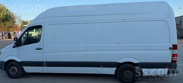 White Mercedes-Benz Sprinter 2011 in Riga, with an engine capacity of 2.20 L and mileage of 395 thousand km for 6500 €, photo 3 on AUTOMOTO.COM.LV