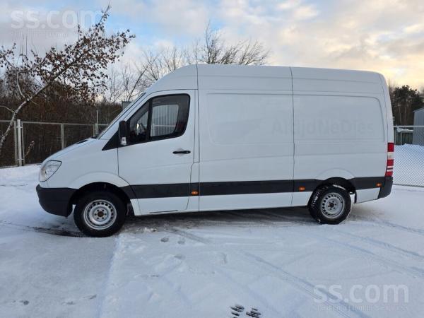 White Mercedes-Benz Sprinter 2012 in Daugavpils, with an engine capacity of 2.20 L and mileage of 177 thousand km for 14900 €, photo 3 on AUTOMOTO.COM.LV