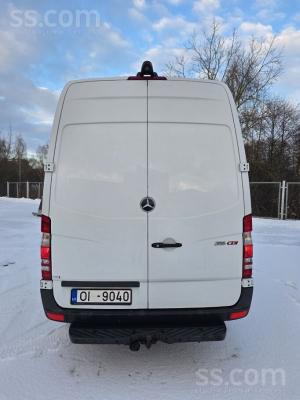 White Mercedes-Benz Sprinter 2012 in Daugavpils, with an engine capacity of 2.20 L and mileage of 177 thousand km for 14900 €, photo 5 on AUTOMOTO.COM.LV