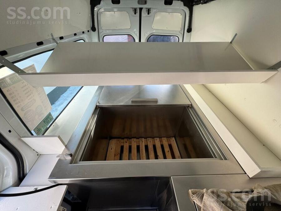 Balts Mercedes-Benz Sprinter 2012 Rīga, ar dzinēja tilpumu 2.10 L un nobraukumu 142 tūkst. km par 15990 €, foto 13 vietnē AUTOMOTO.COM.LV