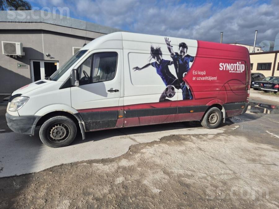 White Mercedes-Benz Sprinter 2012 in Riga, with an engine capacity of 2.20 L and mileage of 570 thousand km for 4600 €, photo 5 on AUTOMOTO.COM.LV