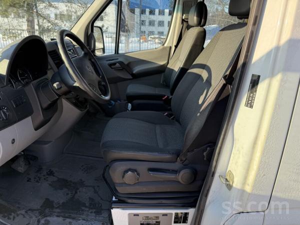 White Mercedes-Benz Sprinter 2012 in Jelgava, with an engine capacity of 2.20 L and mileage of 167 thousand km for 14900 €, photo 8 on AUTOMOTO.COM.LV