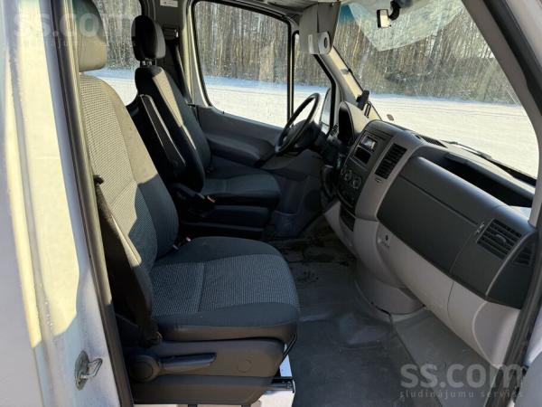 White Mercedes-Benz Sprinter 2012 in Jelgava, with an engine capacity of 2.20 L and mileage of 167 thousand km for 14900 €, photo 9 on AUTOMOTO.COM.LV