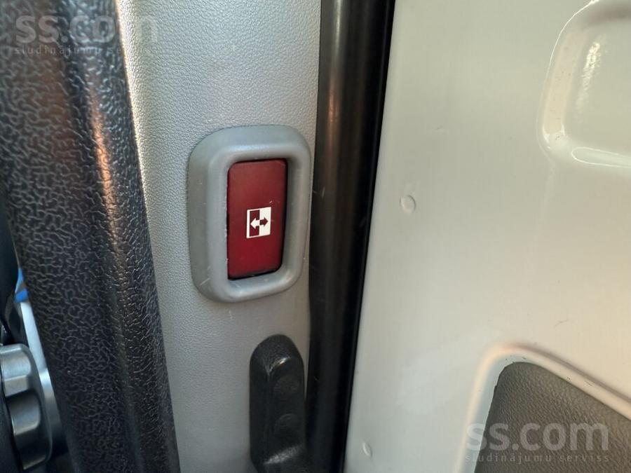 Balts Mercedes-Benz Sprinter 2012 Jelgava, ar dzinēja tilpumu 2.20 L un nobraukumu 167 tūkst. km par 14900 €, foto 18 vietnē AUTOMOTO.COM.LV