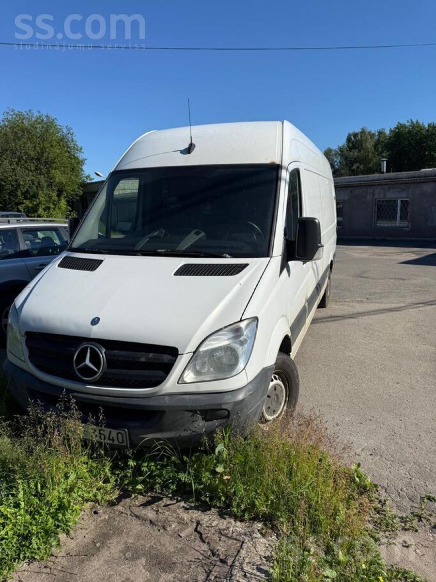 Balts Mercedes-Benz Sprinter 2012 Rīga, ar dzinēja tilpumu 2.20 L un nobraukumu 424 tūkst. km par 2390 €, foto 6 vietnē AUTOMOTO.COM.LV