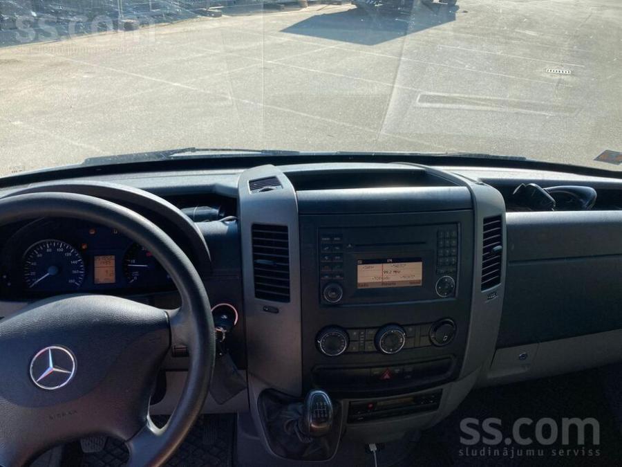 Balts Mercedes-Benz Sprinter 2012 Rīga, ar dzinēja tilpumu 2.20 L un nobraukumu 424 tūkst. km par 2390 €, foto 8 vietnē AUTOMOTO.COM.LV