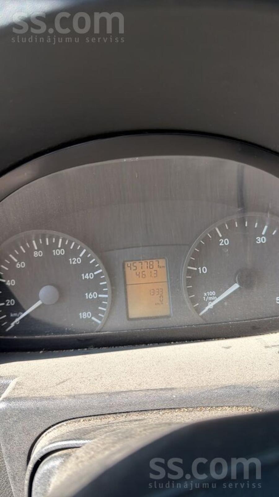 Balts Mercedes-Benz Sprinter 2012 Limbaži, ar dzinēja tilpumu 2.10 L un nobraukumu 258 tūkst. km par 7000 €, foto 4 vietnē AUTOMOTO.COM.LV