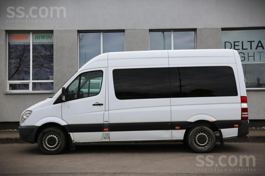 White Mercedes-Benz Sprinter 2013 in Riga, with an engine capacity of 2.20 L and mileage of 441 thousand km for 7495 €, photo 3 on AUTOMOTO.COM.LV