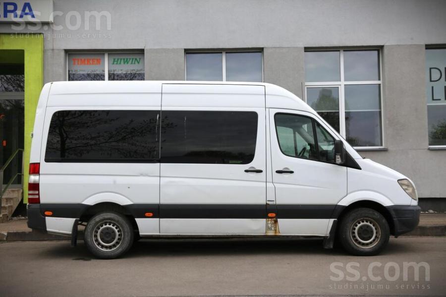 White Mercedes-Benz Sprinter 2013 in Riga, with an engine capacity of 2.20 L and mileage of 441 thousand km for 7495 €, photo 4 on AUTOMOTO.COM.LV
