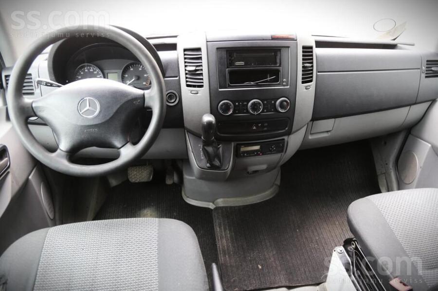 White Mercedes-Benz Sprinter 2013 in Riga, with an engine capacity of 2.20 L and mileage of 441 thousand km for 7495 €, photo 8 on AUTOMOTO.COM.LV