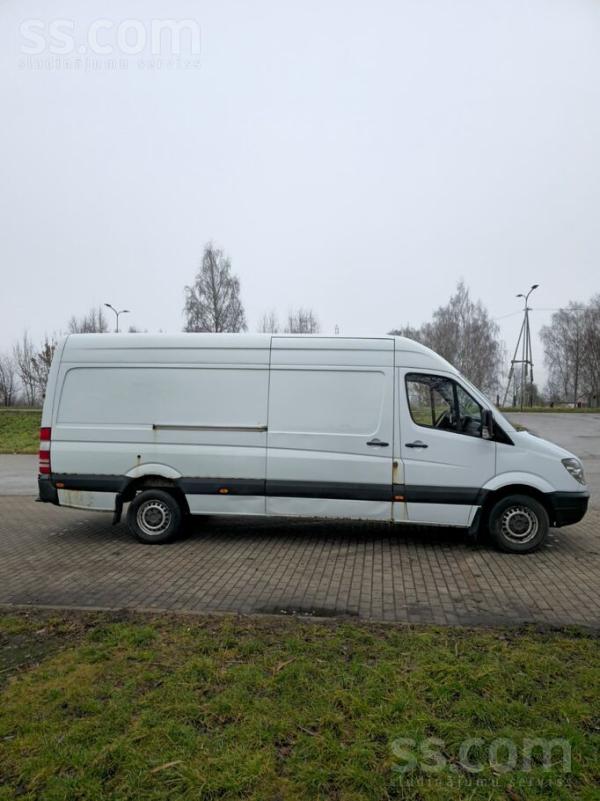 Balts Mercedes-Benz Sprinter 2013 Rīga, ar dzinēja tilpumu 2.20 L un nobraukumu 340 tūkst. km par 7800 €, foto 3 vietnē AUTOMOTO.COM.LV