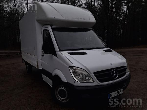 White Mercedes-Benz Sprinter 2013 in Riga, with an engine capacity of 2.20 L and mileage of 271 thousand km for 4490 €, photo 1 on AUTOMOTO.COM.LV