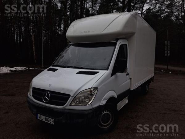 White Mercedes-Benz Sprinter 2013 in Riga, with an engine capacity of 2.20 L and mileage of 271 thousand km for 4490 €, photo 2 on AUTOMOTO.COM.LV